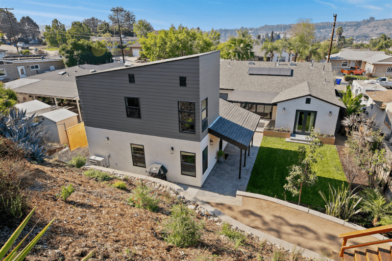 Contemporary New Build with a Loft - Maxable