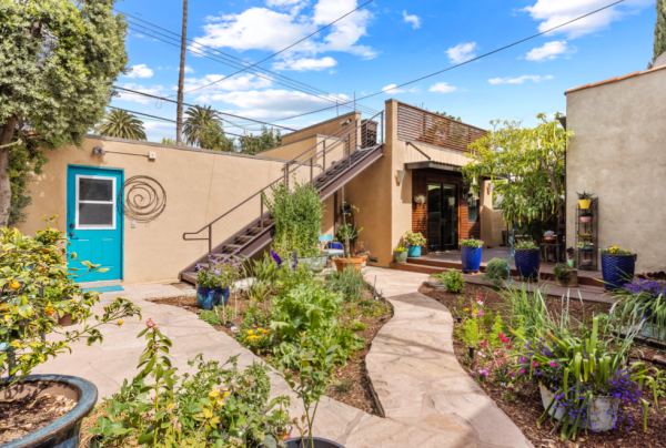 5 Small Garage Conversion Ideas: Maximizing small spaces